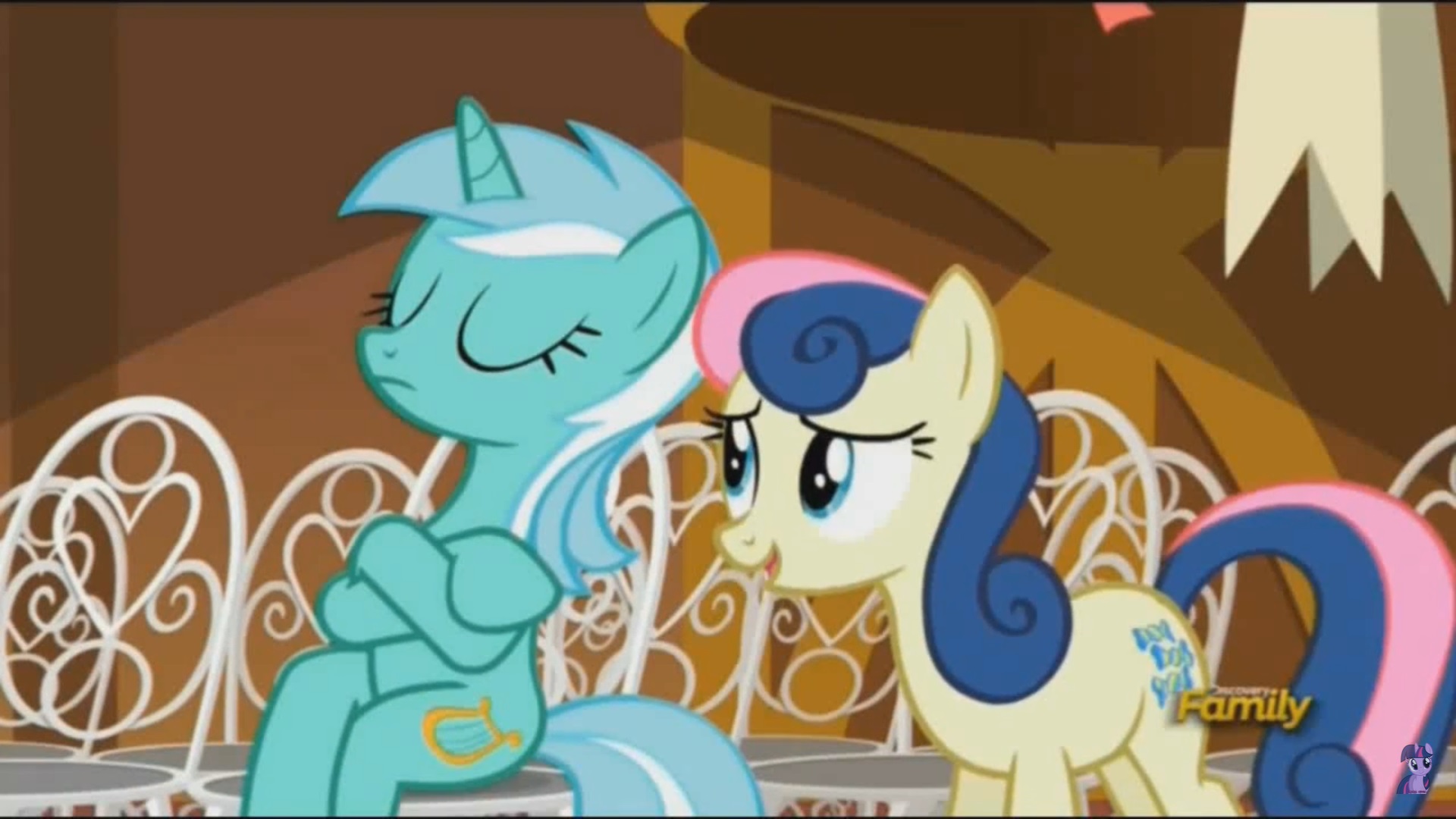 MLP Episode #100 – Slice of Life – Review and Commentary – Equestrian City